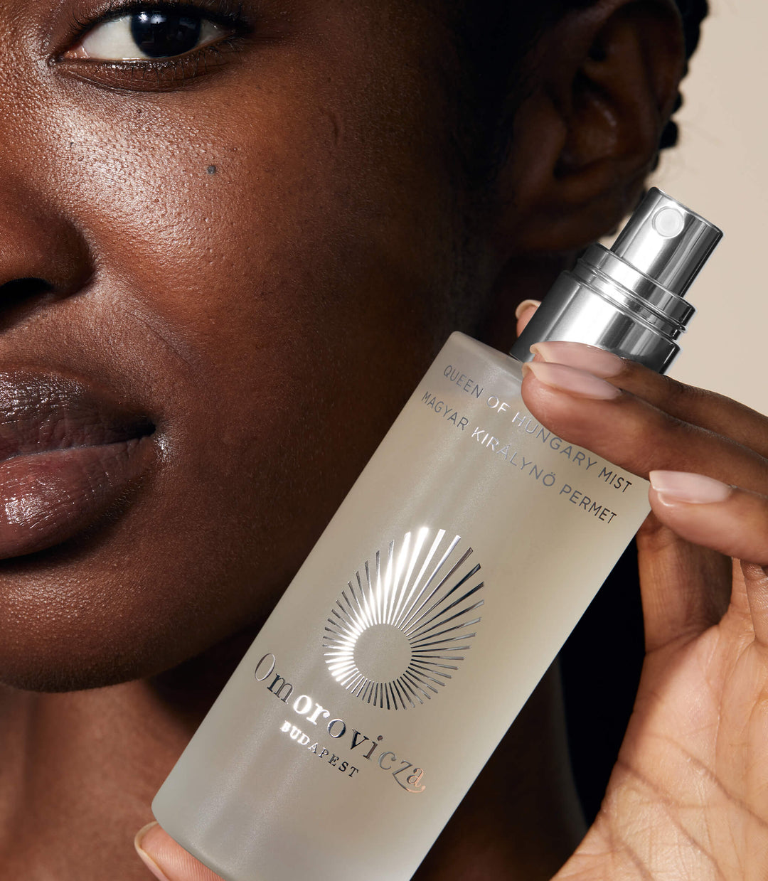 How To Refresh Skin With Queen of Hungary Mist – Omorovicza