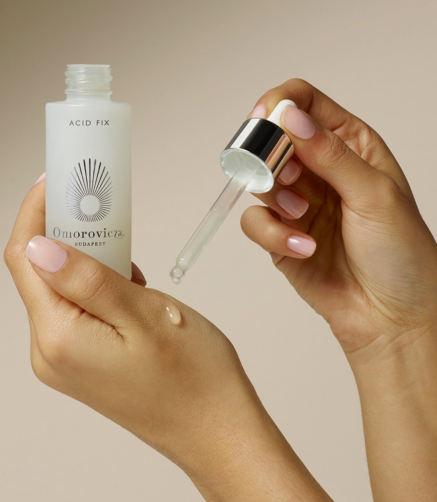 Silver Skin Saviour – Omorovicza